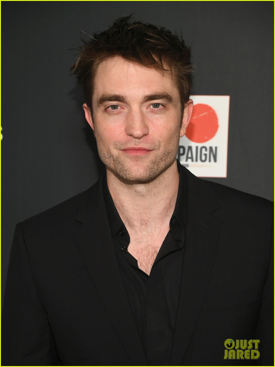 Photo: robert pattinson suki waterhouse go campaign gala 17 | Photo ...