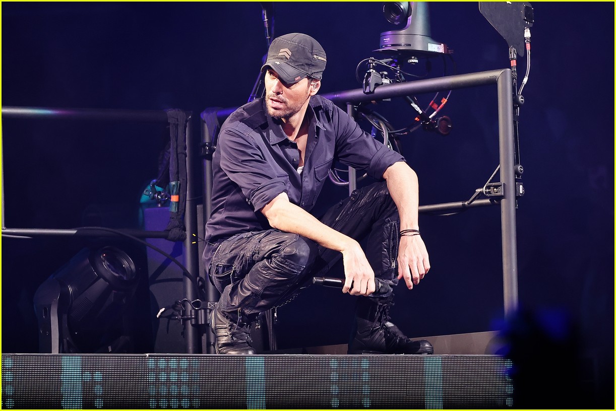 Photo: trilogy tour 2023 00 | Photo 4977370 | Just Jared: Entertainment ...