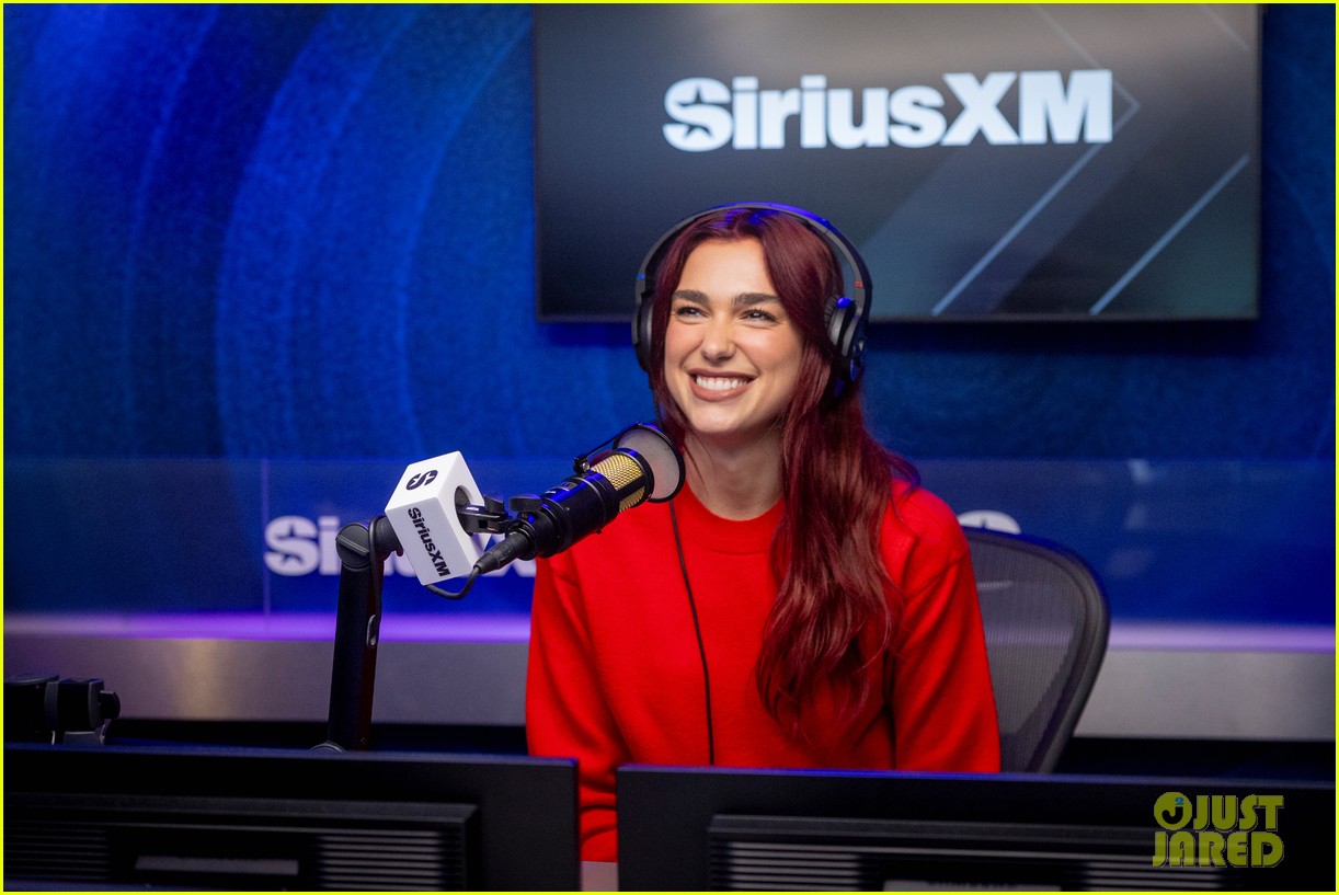 Dua Lipa Hates Ankle Socks & Will Houdini You If You Wear Them: Photo ...