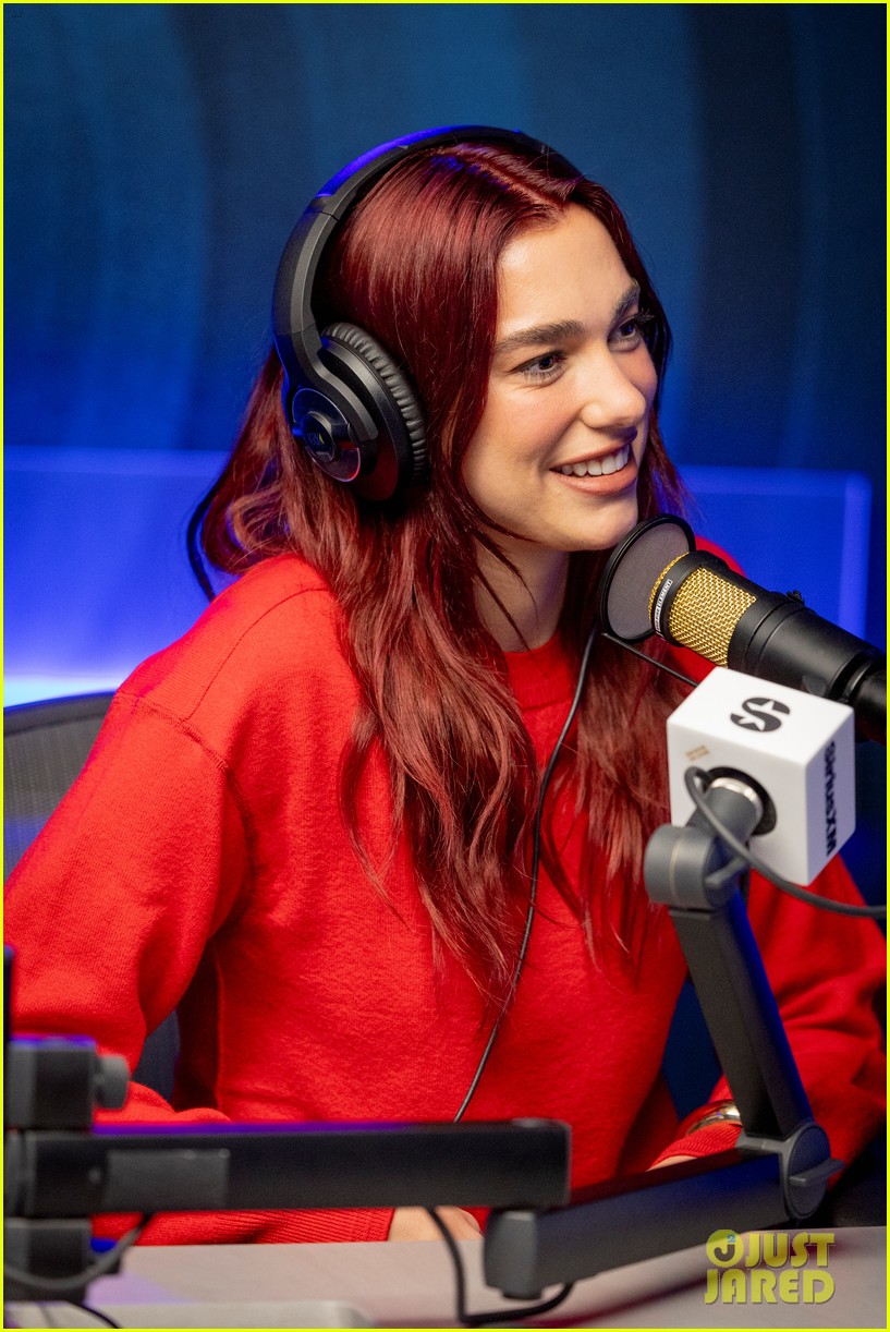 Dua Lipa Hates Ankle Socks & Will Houdini You If You Wear Them: Photo ...