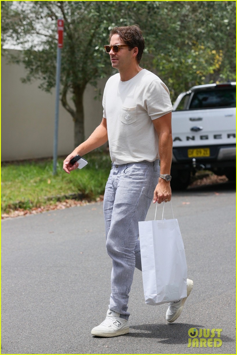 Photo: margot robbie tom ackerley boat ride 20 | Photo 4984552 | Just ...