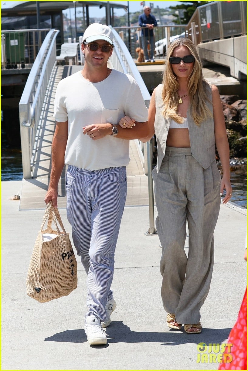 Photo: margot robbie tom ackerley boat ride 33 | Photo 4984565 | Just ...
