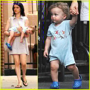 Henry Aronofsky is Walking! | Celebrity Babies, Darren Aronofsky, Henry ...