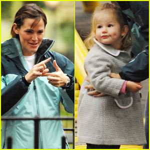 Violet Affleck: I Have Mommy’s Dimples | Ben Affleck, Celebrity Babies ...