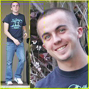 Frankie Muniz is a Benz Boy | Frankie Muniz : Just Jared