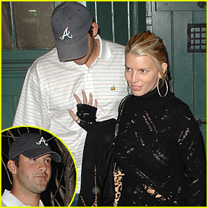 Jessica & Tony’s Waverly Inn Dinner Date | Jessica Simpson, Tony Romo ...