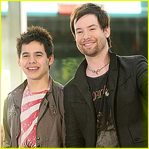 David Cook Loves His Cougar Fans | American Idol, David Archuleta ...