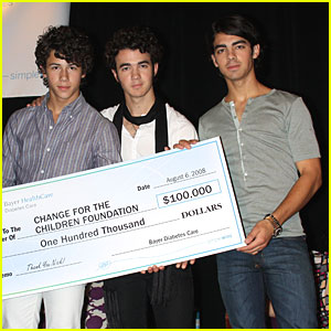 The Jonas Brothers are Bayer Boys | Joe Jonas, Jonas Brothers, Kevin ...