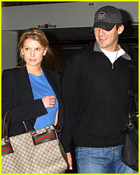 Jessica Simpson Hearts Tony Romo | Jessica Simpson, Newsies, Tony Romo ...