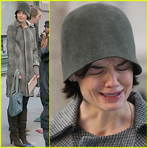 Katie Holmes: Cry Me A River | Katie Holmes, Paul Dano | Just Jared ...