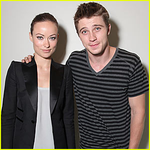 Olivia Wilde & Garrett Hedlund: Tron at Comic-Con | Garrett Hedlund ...