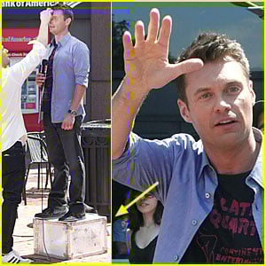 Ryan Seacrest Receives Height Help From A Box | Ryan Secrest | Just ...