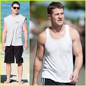 Ben McKenzie: Tank Top Run! | Benjamin McKenzie : Just Jared