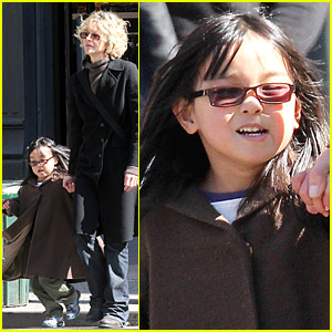 Meg Ryan & Daisy True: Prince Street Pair | Celebrity Babies, Daisy ...