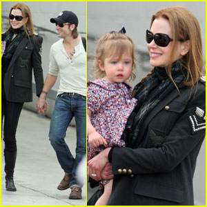 Nicole Kidman & Sunday Rose: Family Fun! | Celebrity Babies, Keith ...