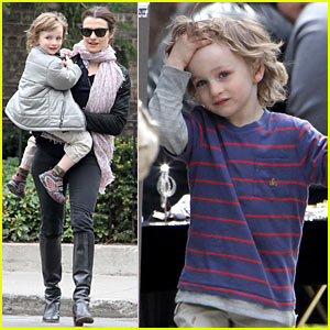 Rachel Weisz Points Out Paparazzi To Son | Celebrity Babies, Darren ...