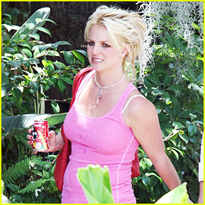 Britney Spears Cools Off with Coca-Cola | Britney Spears : Just Jared ...