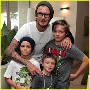 David Beckham Kinects With His Kids | Brooklyn Beckham, Celebrity ...