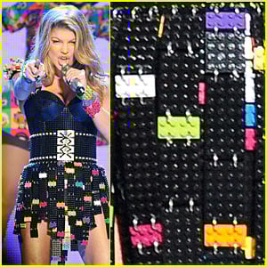 Fergie: Legos Dress for KCA Performance! | 2011 Kids' Choice Awards ...