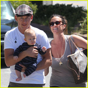 Alanis Morissette: Errands with Ever! | Alanis Morissette, Celebrity ...