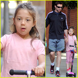 Hugh Jackman Scoots with Ava | Ava Jackman, Celebrity Babies, Deborra ...
