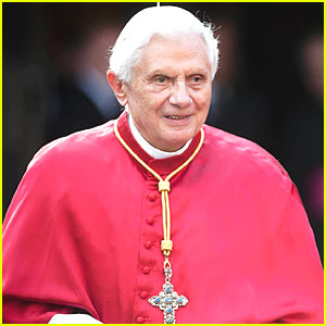 The Pope Joins Twitter | Pope | Just Jared: Celebrity News and Gossip ...
