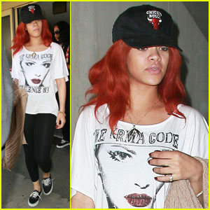Rihanna: Loud Tour Behind the Scenes Footage! | Rihanna : Just Jared ...
