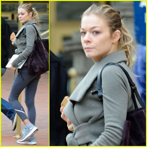 LeAnn Rimes: Snuggle Time on the Bus! | LeAnn Rimes | Just Jared ...