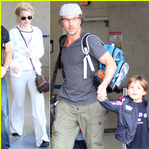 Britney Spears: LAX Landing With Jason Trawick & the Boys! | Britney ...