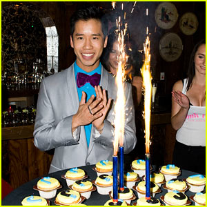 Just Jared: Best Birthday Bash Ever! | Chloe Moretz, Fergie, Jaime King ...