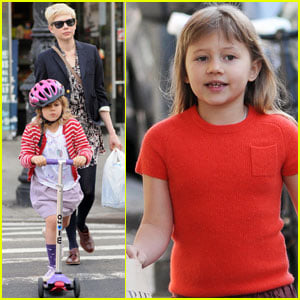Michelle Williams & Matilda Scoot in the City | Celebrity Babies, Heath ...
