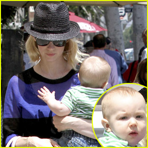 January Jones & Baby Xander: Friday Lunch | Celebrity Babies, January ...