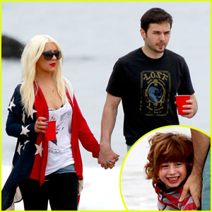 Christina Aguilera & Matthew Rutler: 4th of July with Max! | Celebrity Babies, Christina ...