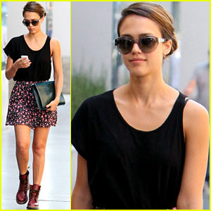 Jessica Alba: President Obama Has My Vote! | Jessica Alba | Just Jared ...