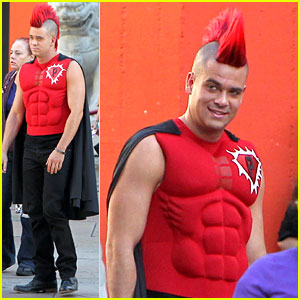 Mark Salling: ‘Glee’ Superhero! | Glee, Mark Salling | Just Jared ...