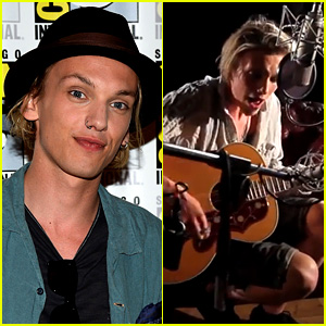 Jamie Campbell Bower Sings Original Song ‘Waiting’ (Video) | Jamie ...