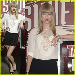 Taylor Swift: 11 Record Breaking Sold Out Shows at Staples! | Taylor ...