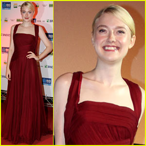 Dakota Fanning: ‘Night Moves’ Rio Film Festival Premiere! | Dakota ...