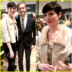 Anne Hathaway is a Supportive Wife at Husband Adam Shulman’s Jewelry ...