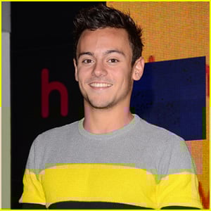 Tom Daley Comes Out: ‘I’m Dating a Guy & I Couldn’t Be Happier’ | Tom ...