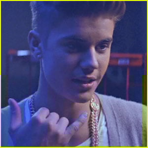 Justin Bieber Hits on Pretty Girl in ‘Confident’ Video – Watch Now ...