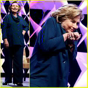 Woman Throws Shoe at Hillary Clinton – WATCH NOW! | Hillary Clinton ...