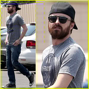 Aaron Paul Sports Scruffy Beard for Memorial Day Weekend | Aaron Paul | Just Jared: Celebrity ...
