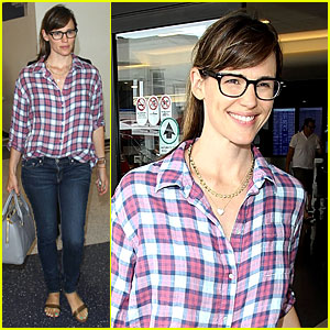 Jennifer Garner Is Grinning Ear to Ear After Celebrating Wedding ...