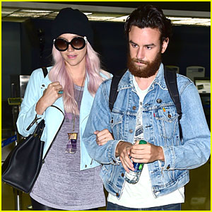 Kesha & Boyfriend Brad Ashenfelter Are Completely Inseparable at LAX ...