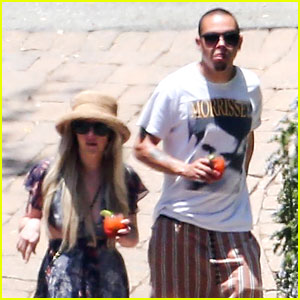 Jessica Simpson Throws a Pre-Wedding Barbecue for July 4th! | Ashlee ...