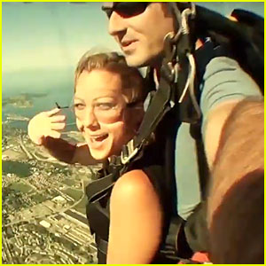 Colbie Caillat Goes Skydiving to ‘Live It Up’ – Watch Lyric Video Now ...