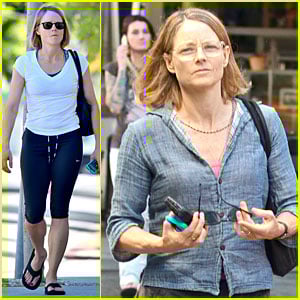 Jodie Foster Puts Fit Figure On Display For Breakfast | Jodie Foster ...