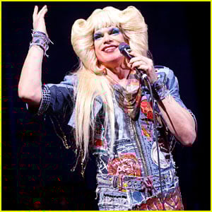Michael C. Hall Dresses in Drag for ‘Hedwig’ On-Stage Photos ...