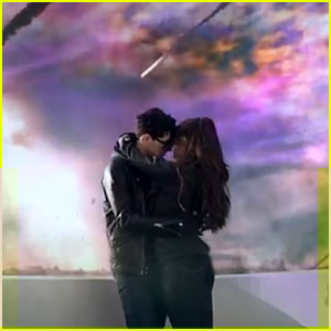 Ariana Grande’s ‘One Last Time’ Music Video – Watch Now! | Ariana ...
